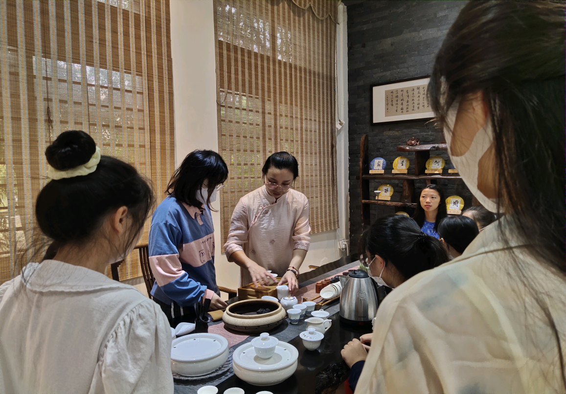 文学与传播学院举办茶艺及茶文化交流活动 